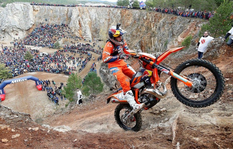 What is Hard Enduro? – BikeBound