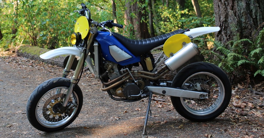 Husqvarna TE610 Retro Supermoto by Speedy Siegl Racing – BikeBound