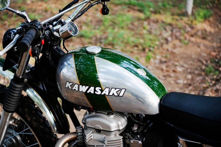 Kawasaki W800 Scrambler by Mandrill Garage – BikeBound