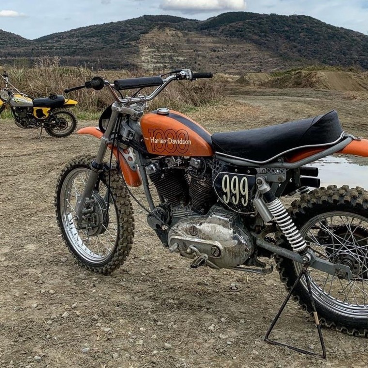 Urban Scrambler: Royal Enfield Classic 500 by Moto Exotica – BikeBound