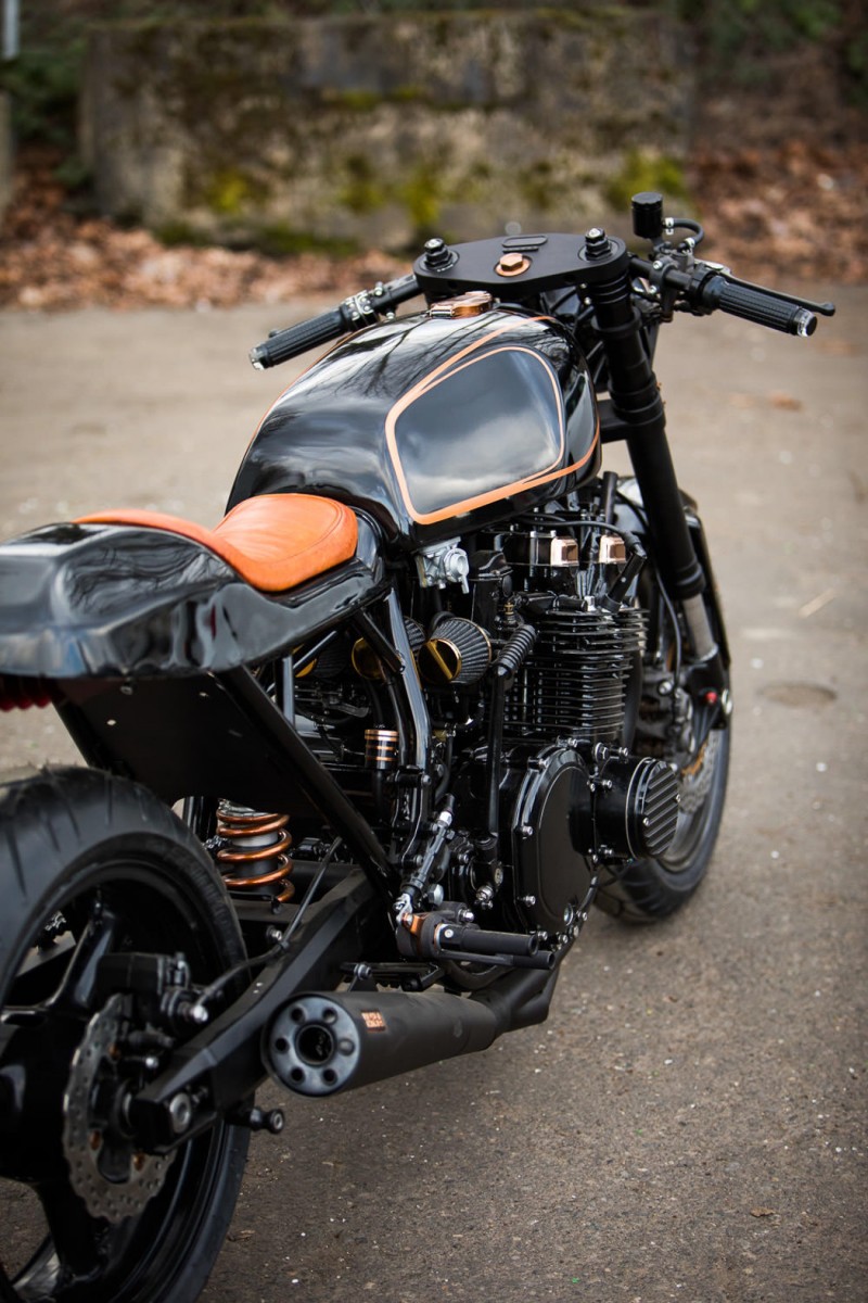 Kawasaki KZ1000 Restomod by Nova Motorcycles – BikeBound