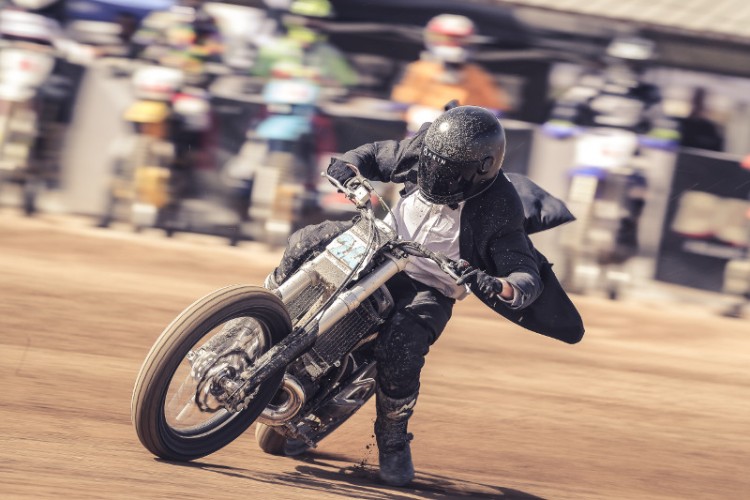 Akin Moto KTM 300 Street Tracker – BikeBound