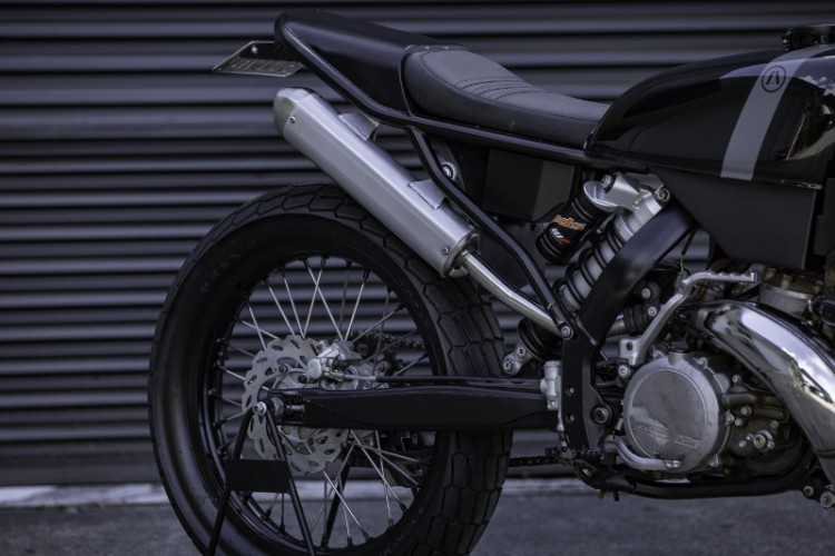 Akin Moto KTM 300 Street Tracker – BikeBound