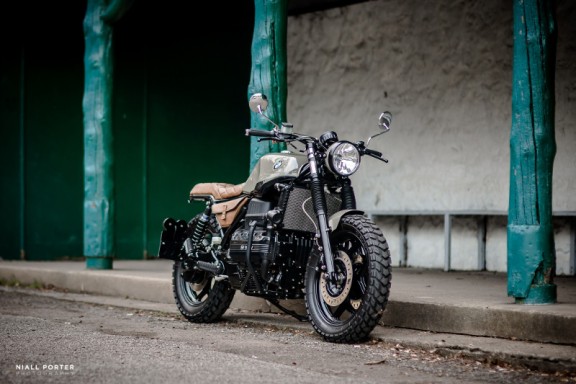 “Revive”: BMW K100 Street Scrambler by David Ewen – BikeBound
