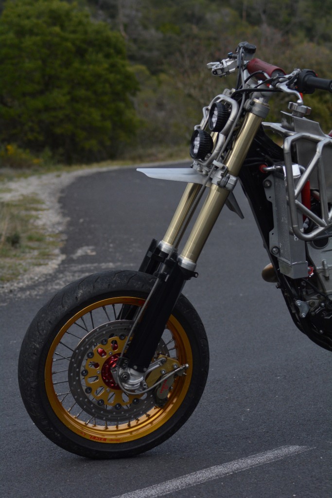 Sound and Fury: Yamaha WR450 “Skeleton V2” by Le Motographe – BikeBound