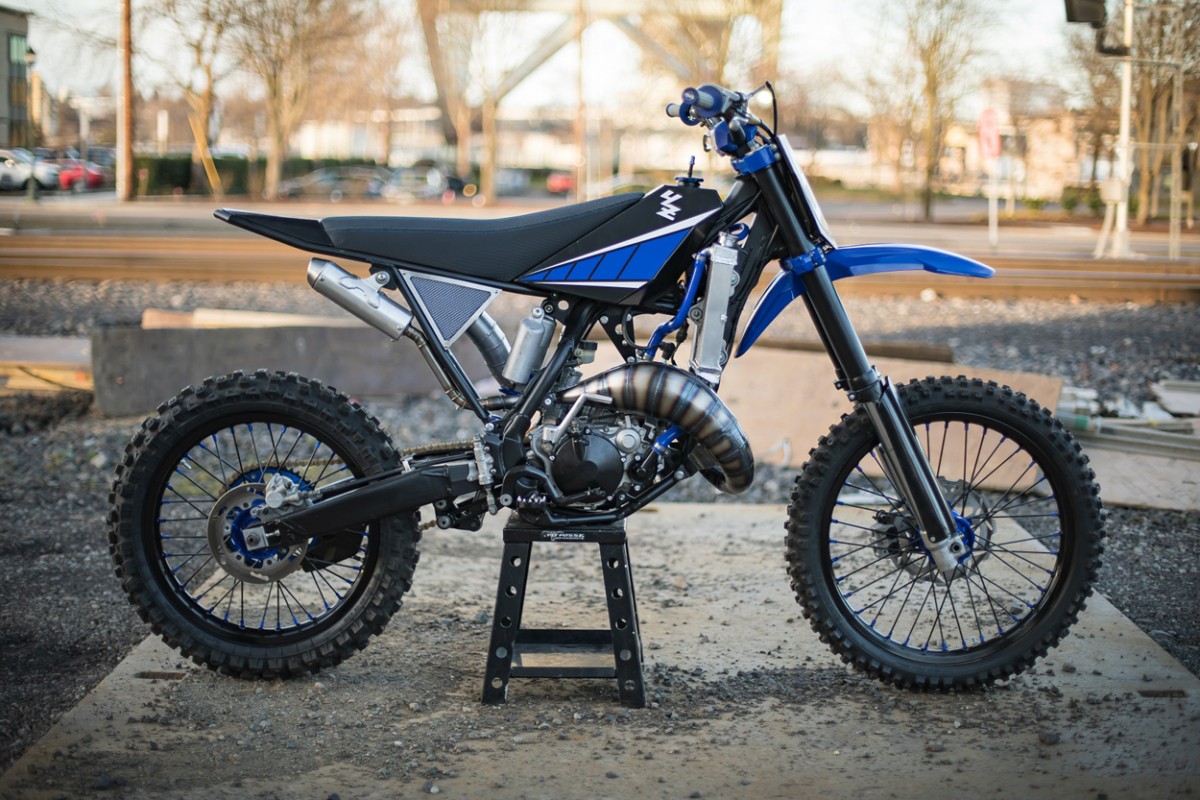 “The Blue Duck”: Custom Yamaha YZ125 by Max Miille – BikeBound
