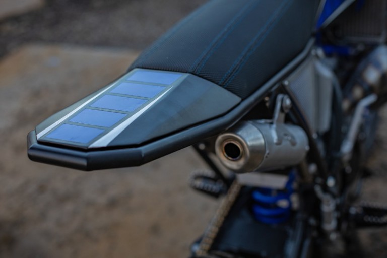 “The Blue Duck”: Custom Yamaha YZ125 by Max Miille – BikeBound