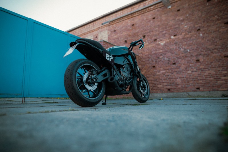 Yamaha XSR700 “Cafe Tracker” by Espiat – BikeBound