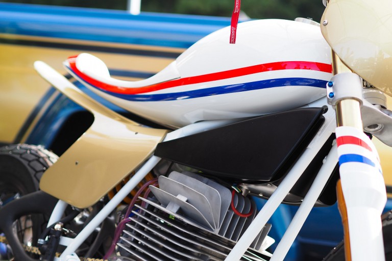 Space-Age Flat Tracker: The Lunar Project by Carboni e Metalli – BikeBound