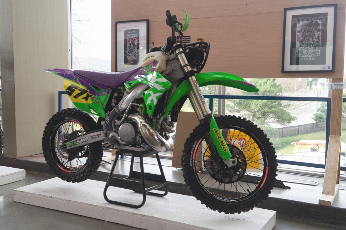 Modern Baja Tribute: Kawasaki KX500AF “Purple Monster” – BikeBound