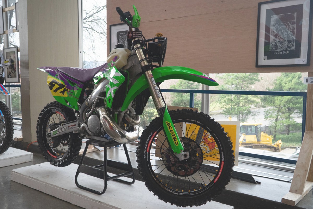 Modern Baja Tribute: Kawasaki KX500AF “Purple Monster” – BikeBound