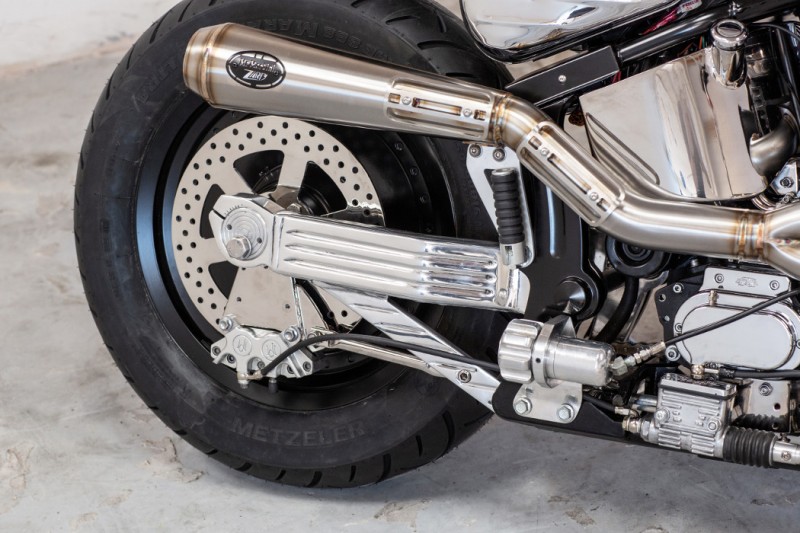 Softail Cafe Racer: Harley-Davidson “Gnews” by Mr Martini – BikeBound