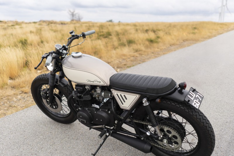 Kawasaki KZ400 “MoneyPenny” by WKND Customs – BikeBound