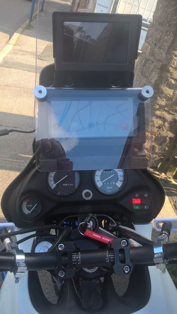 Desert Runner: BMW F650 GS Funduro by BCKustoms – BikeBound