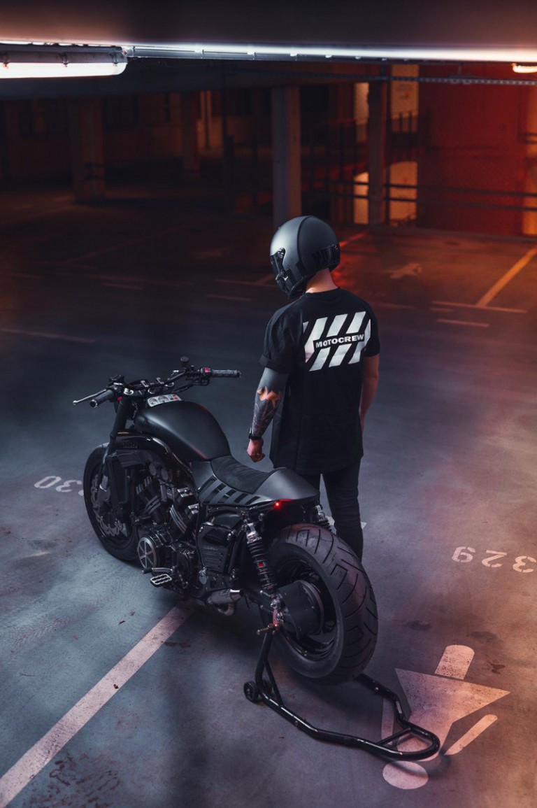 Urban Fighter: Yamaha V-Max by Motocrew – BikeBound