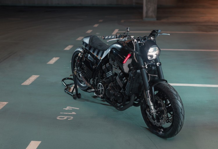 Urban Fighter: Yamaha V-Max by Motocrew – BikeBound