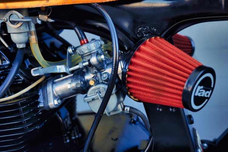 Holly Honda: CB175 Café Racer by Chris Harter – BikeBound