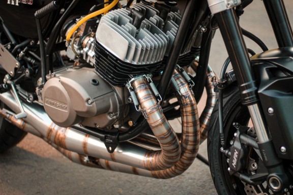 Triple Black: Kawasaki H2 by Vinny Borbone – BikeBound