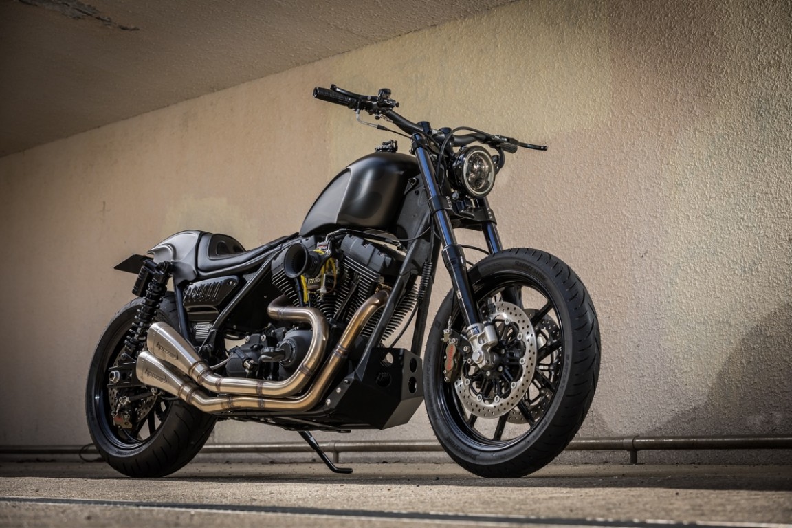 Harley FXR Twin Cam Street Tracker by VIDA Motorcycle – BikeBound