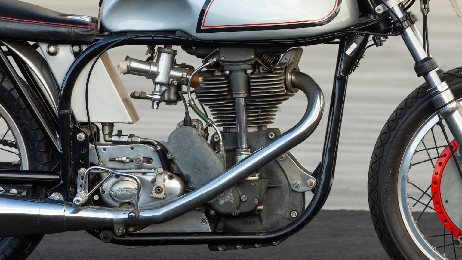 History at 100 MPH: 1951 Norton Manx – BikeBound