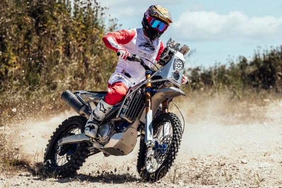 Rally Beast: Yamaha WR450F by Le Motographe – BikeBound