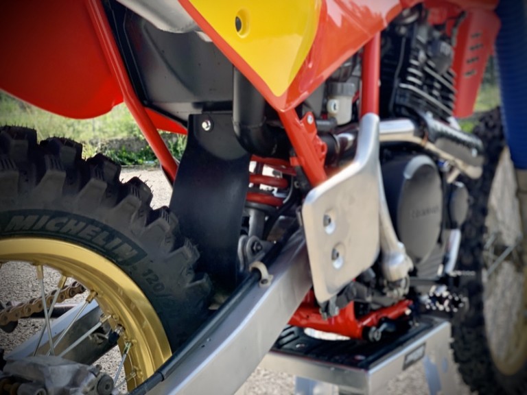 Flash Red: Honda XR600R Golden Years Edition – BikeBound