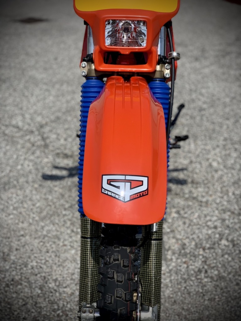 Flash Red: Honda XR600R Golden Years Edition – BikeBound