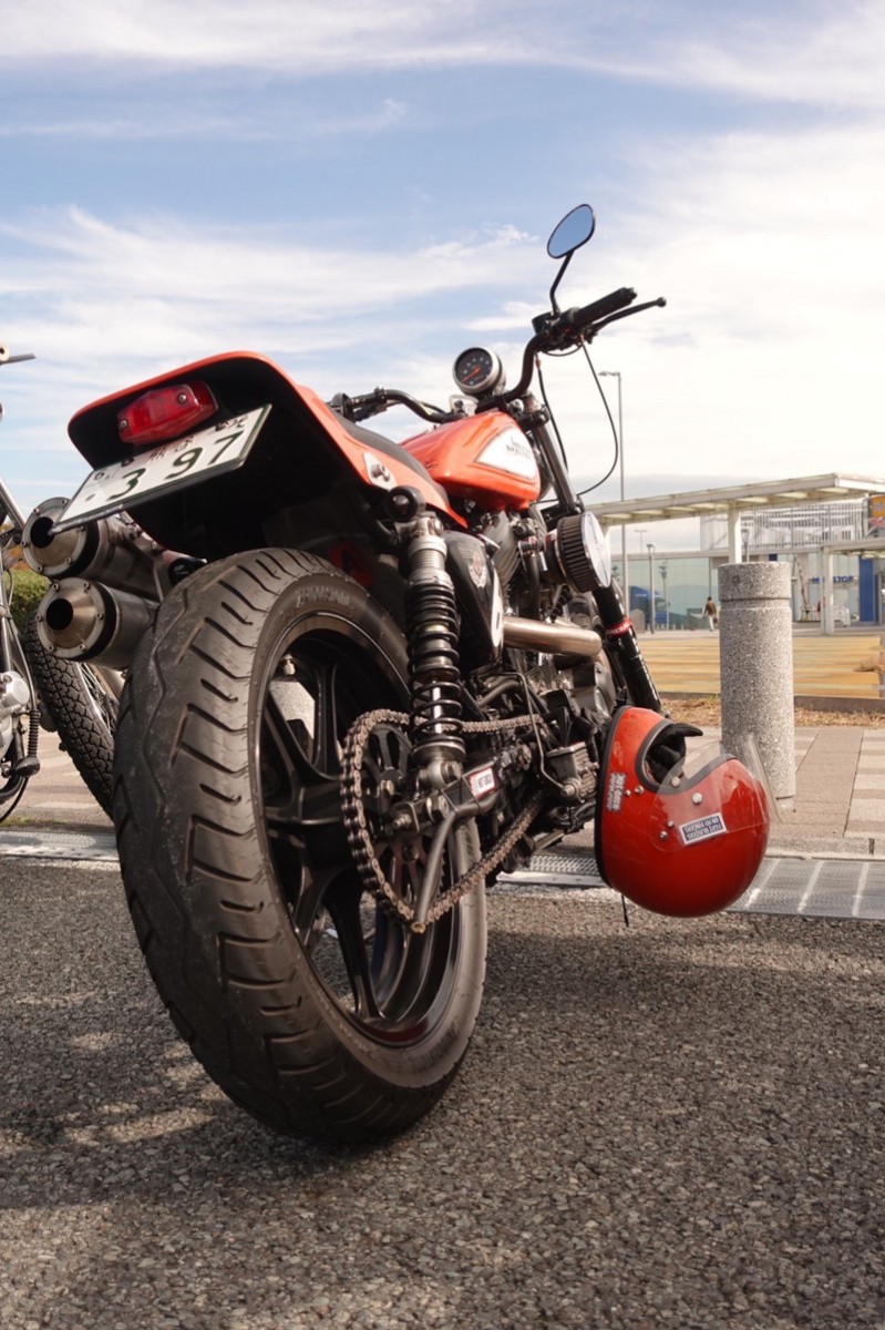 “Helter Skelter” Street Tracker – BikeBound