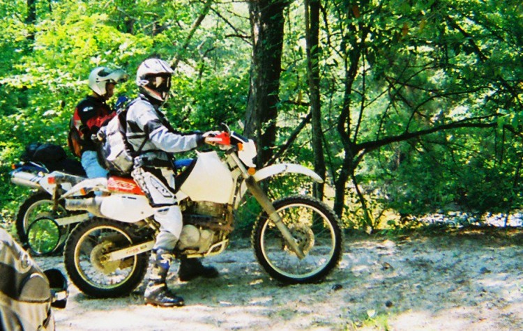 Amigo Veloz: Honda XR650L Street Tracker – BikeBound