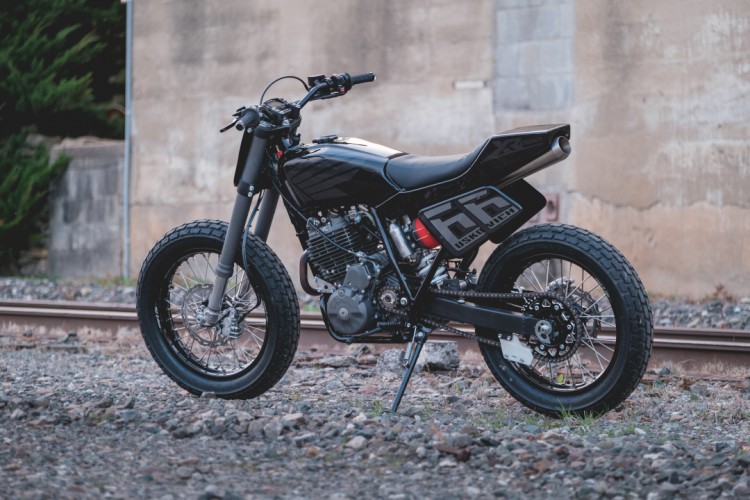 Amigo Veloz: Honda XR650L Street Tracker – BikeBound