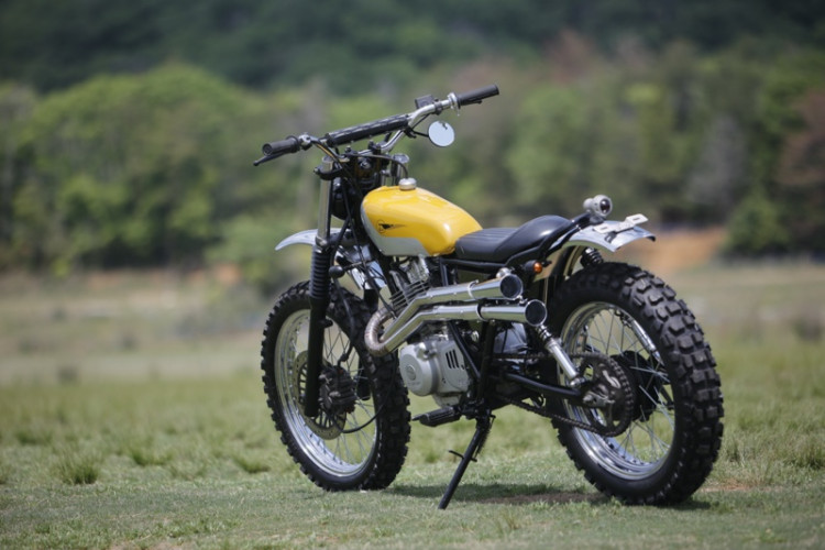 Grass Tracker No. 008: Suzuki 250 Scrambler – BikeBound