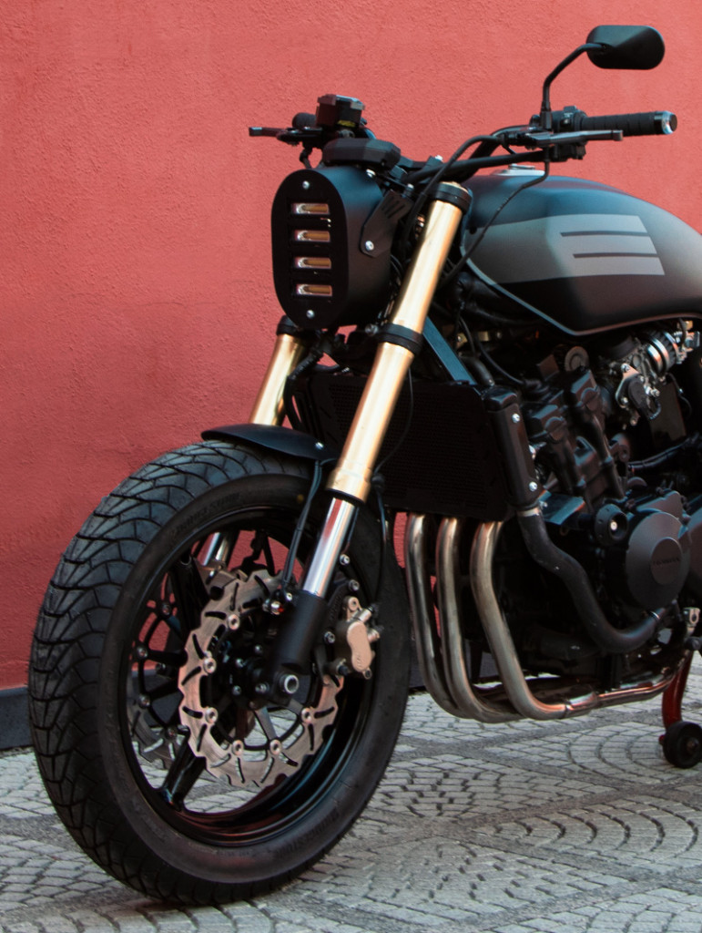 El Calcolante: Honda Hornet 600 – BikeBound