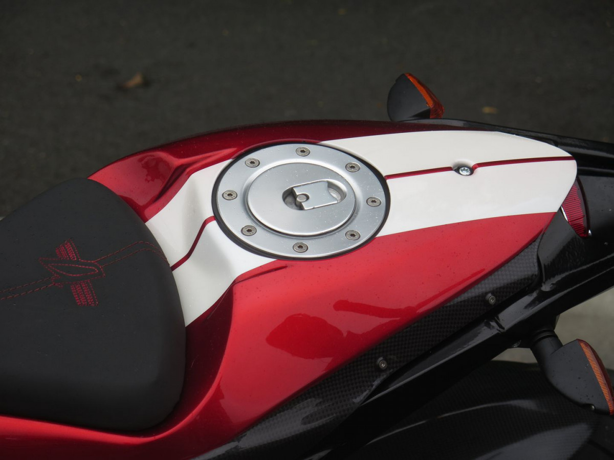 French Design, American Muscle: Avinton “Black Swan” – BikeBound