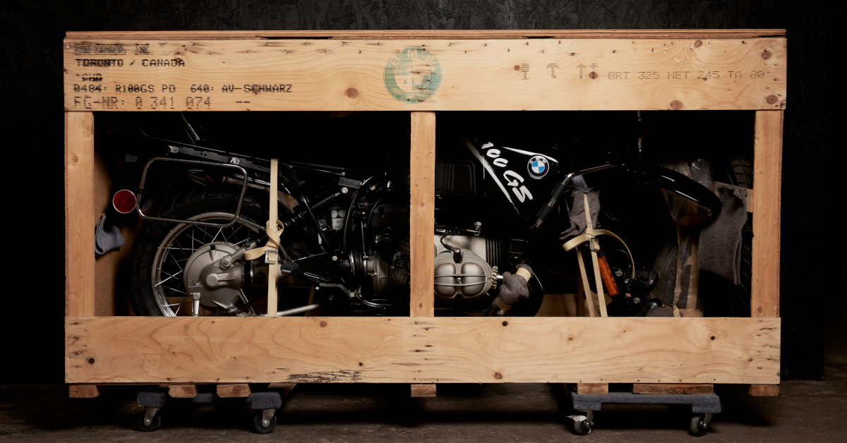 Still in the Crate: 1995 BMW R100GS Paris Dakar Classic! – BikeBound