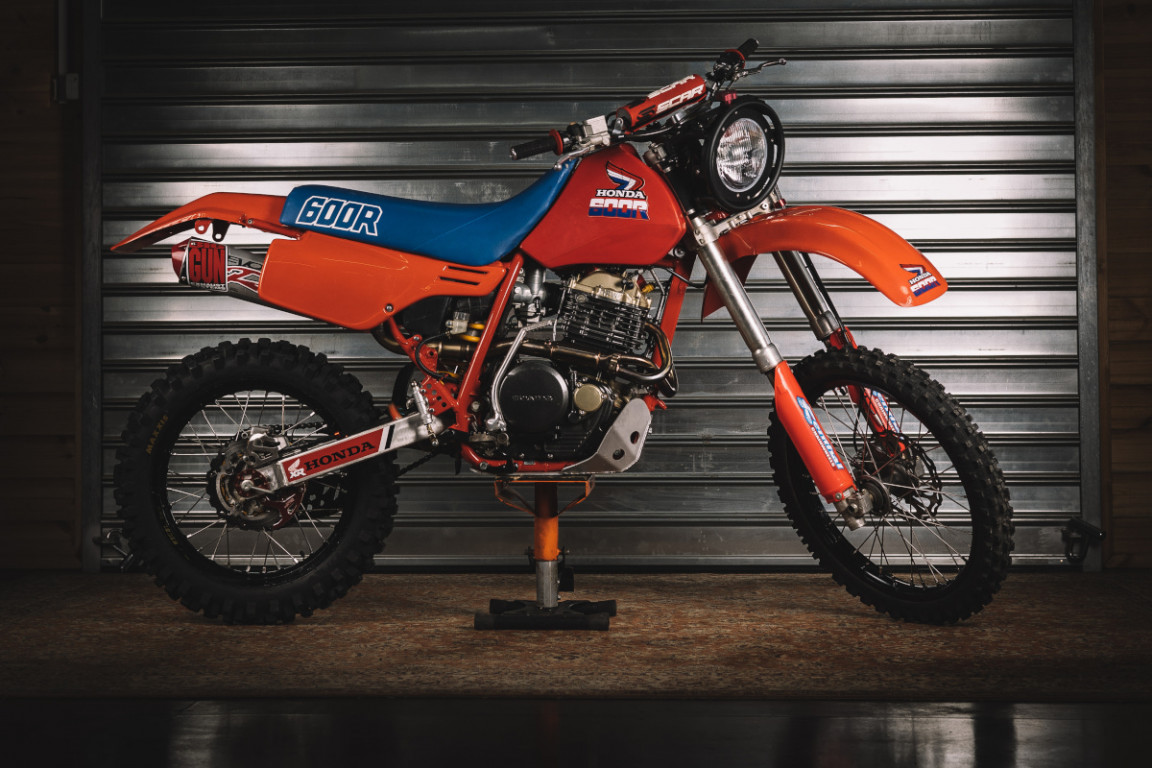 Super Loko: Honda XR600R Restomod – BikeBound