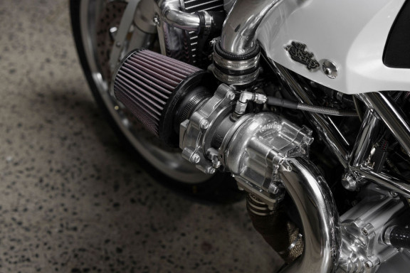 Italian for Blown: Turbo Ducati 916 “Soffiato” – BikeBound