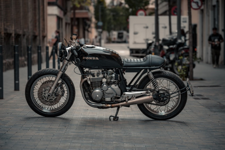 Modified RC03: Honda CB650 Café Racer – BikeBound