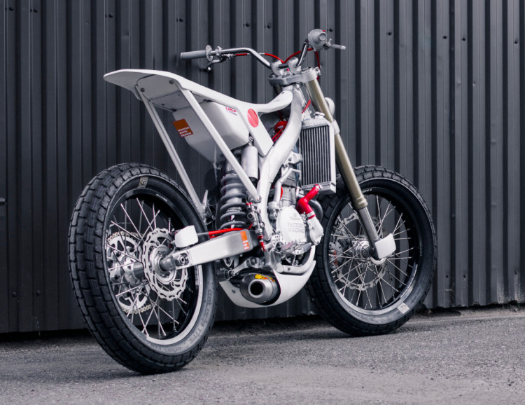 Minimalist Extreme: Honda CRF450R Street Tracker – BikeBound