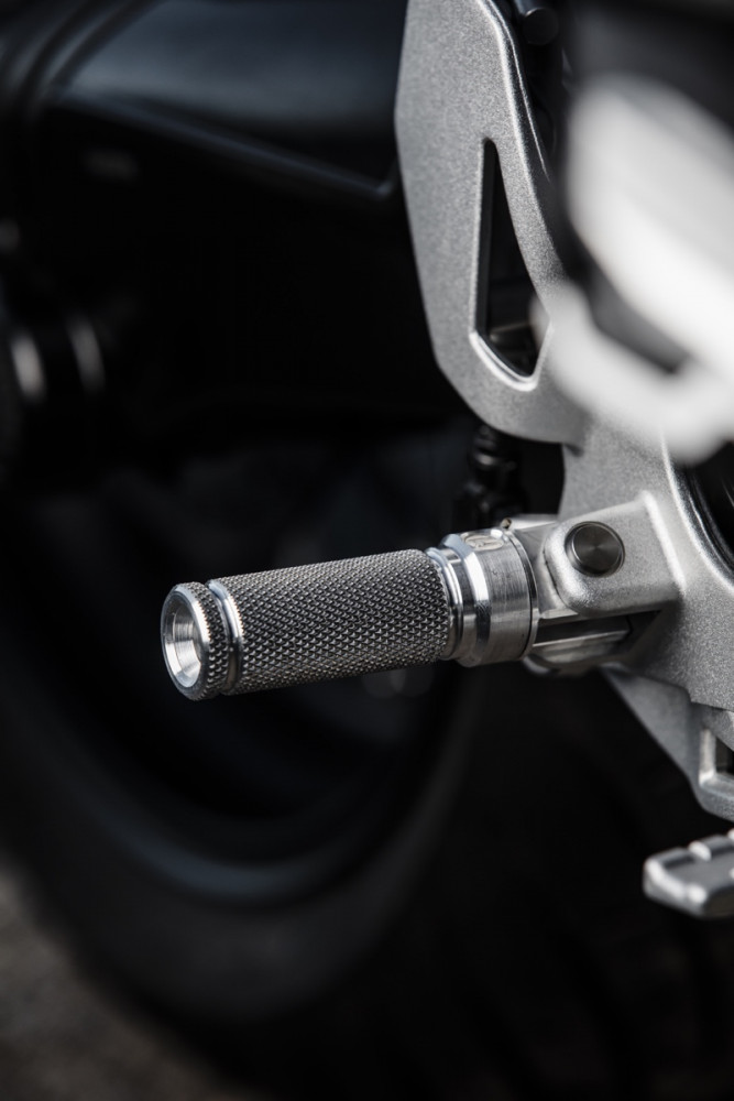 Elevated Oilhead: Le Motographe’s BMW R NineT – BikeBound