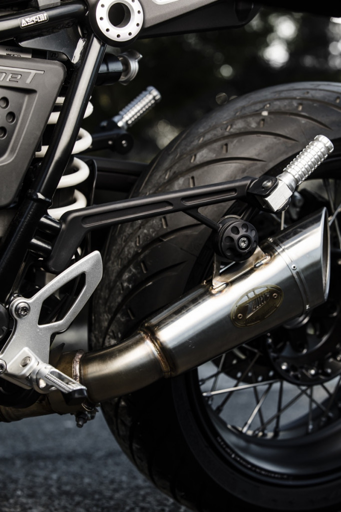 Elevated Oilhead: Le Motographe’s BMW R NineT – BikeBound