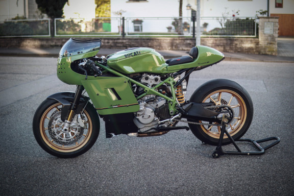 A Leaner Bull: “Muccastretta” Ducati 999 Café Racer – BikeBound