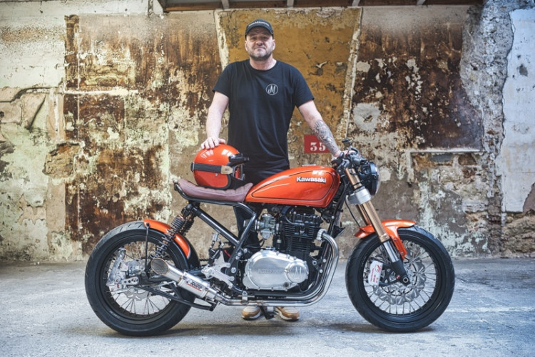 Street to Surf: Kawasaki KZ400 Café Racer – BikeBound