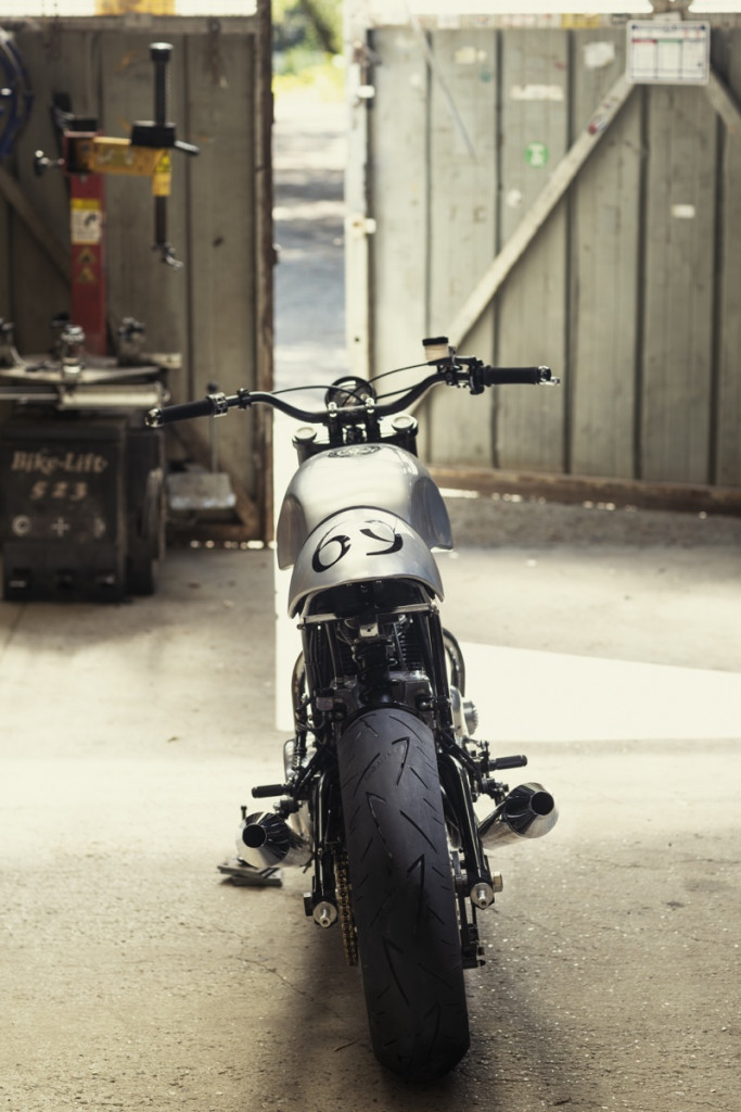 THE Norton: Commando 750 “Domiracer” – BikeBound