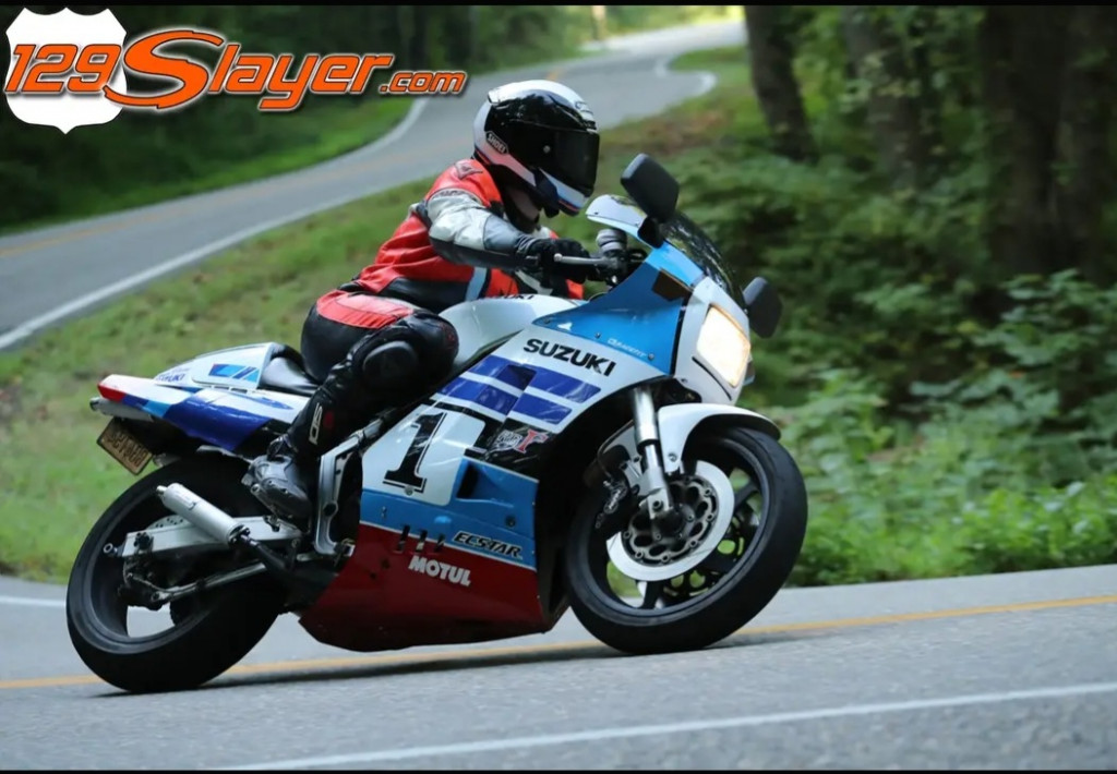 Ripsnorting Restomod: Suzuki RG500 Gamma – BikeBound