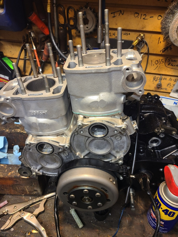 Ripsnorting Restomod: Suzuki RG500 Gamma – BikeBound