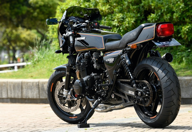 Monster Zed: Kawasaki Z1-R Restomod – BikeBound