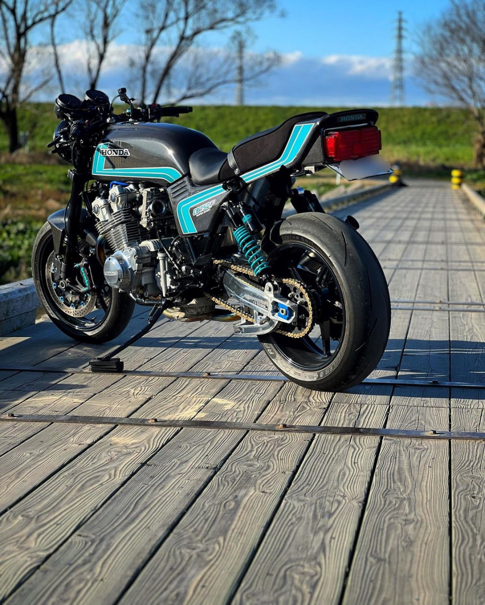 The Nitron Special: Honda CB900F Restomod – BikeBound