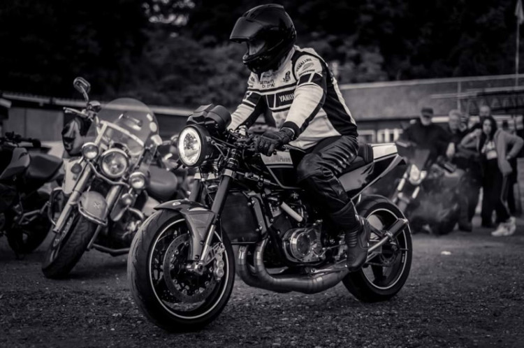 Yamaha RD421LC Restomod / Hybrid – BikeBound – lickscycles.com