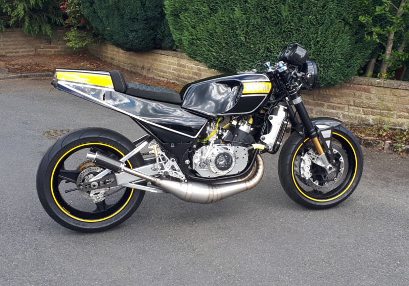 Yamaha RD421LC Restomod / Hybrid – BikeBound – lickscycles.com