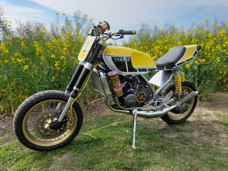 Hooligan’s Dream: Yamaha “RD375LC” Street Tracker – BikeBound